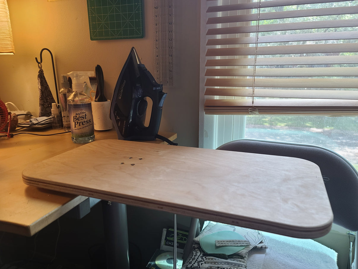 CLAMP-ON MINI IRONING BOARD – Chesapeake Quiltmakers & Crafters